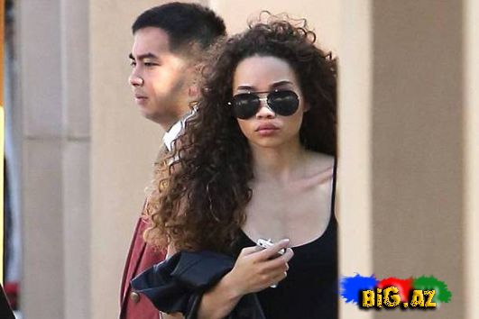 Buda Justin Bieberin yeni model sevgilisi -Fotolar