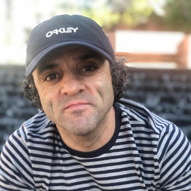 Azərbaycanlı "Çarli Çaplin" üçüncü dəfə ata oldu – FOTOLAR