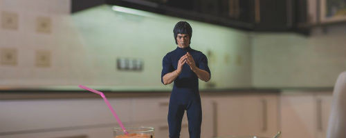 Brus Li ilə səhər yeməyi - FOTO