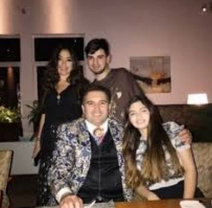 Fuad Musayev: Elə təəsürat yaranıb ki, Füzüli mənim əlimlə eks-həyat ...